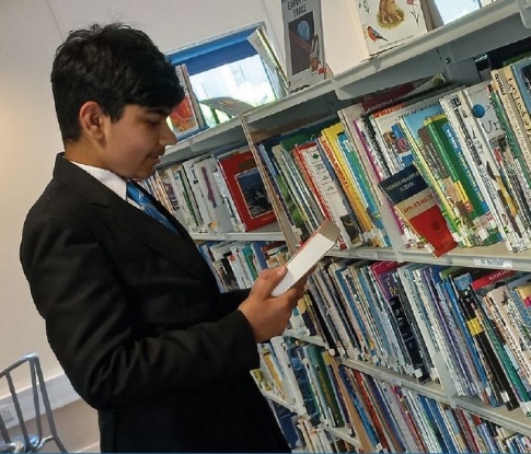 Rosedale College - On Lives Our Library